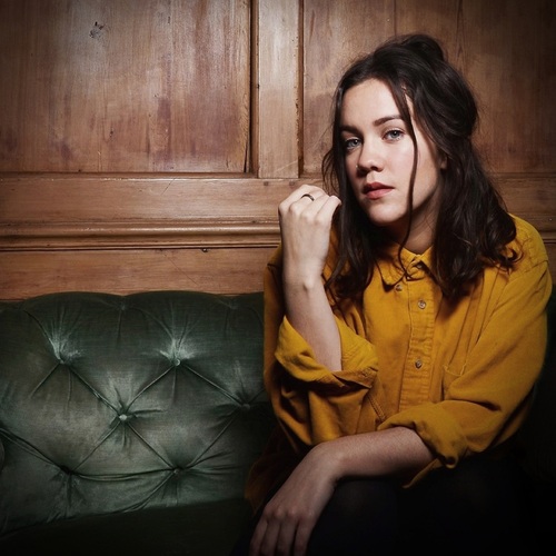 Bess Atwell - Hold Your Mind. Bleep.